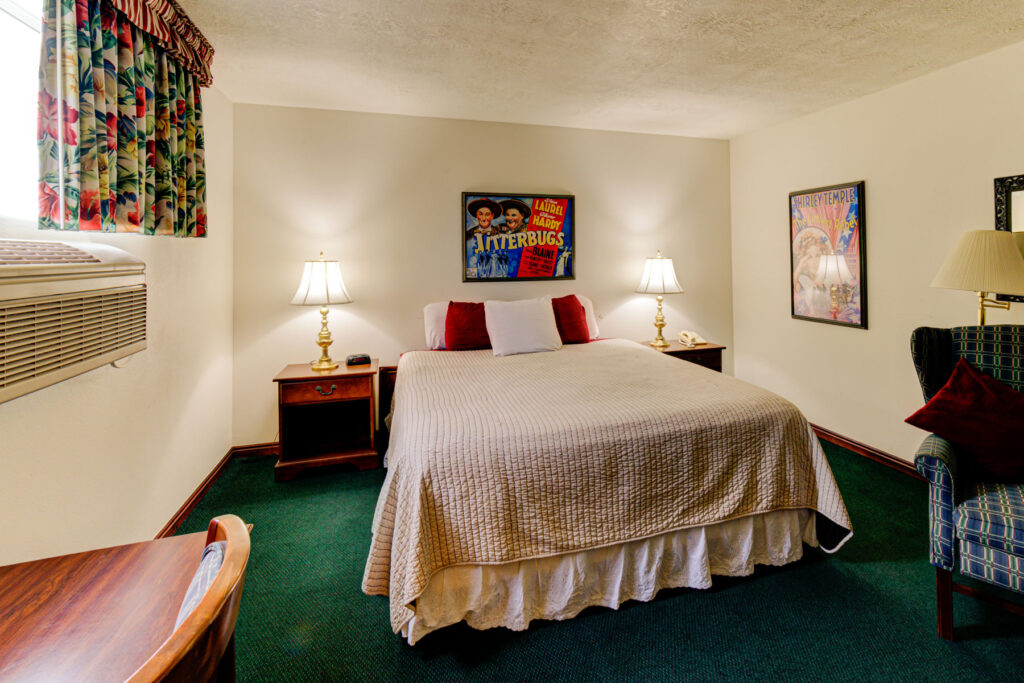 Rooms - Historical Beaver Dam Lodge